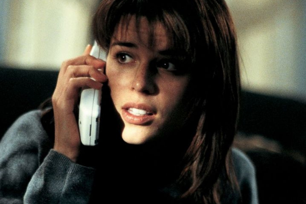 Watch: Neve Campbell & Courteney Cox reunite in first...