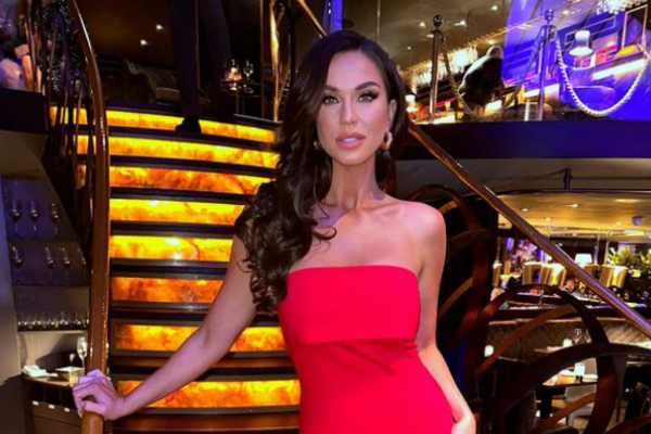 Vicky Pattison reveals new details after announcing fashion...