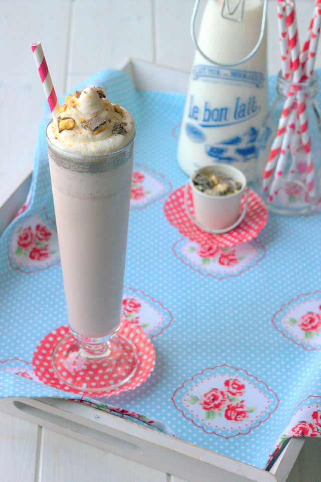 Chocolate honeycomb milkshake | MummyPages.ie