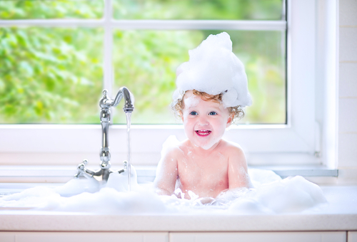 Fun bath time crafts for your toddler