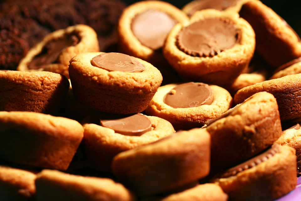 Chocolate peanut butter cup bites | MummyPages.ie