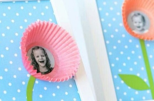 Crafts: Mother’s Day flower photo frames