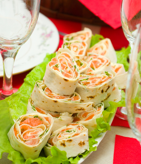 Smoked salmon tortilla sushi wraps | MummyPages.ie
