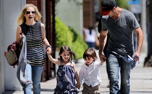 Star posts rare photo of daughter to share incredibly touching...