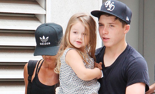 Brooklyn shares heartwarming brother-sister moment with Harper