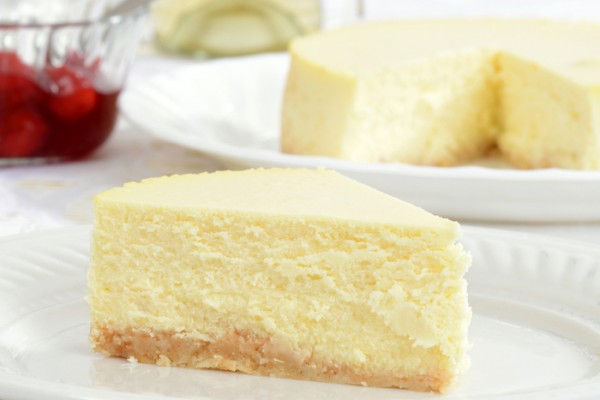 15 amazing cheesecake recipes just because we can NEVER get...