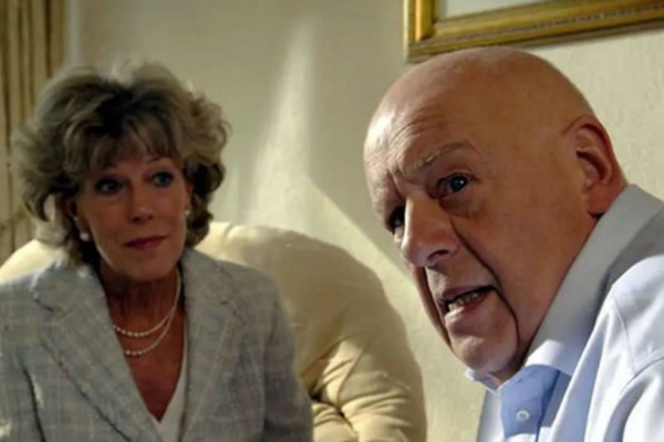 Coronation Street stars pay tribute as death confirmed of actor...